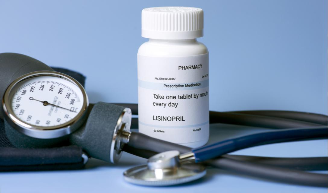 Lisinopril for Dogs: Dosage, Uses, & Side Effects | Petco