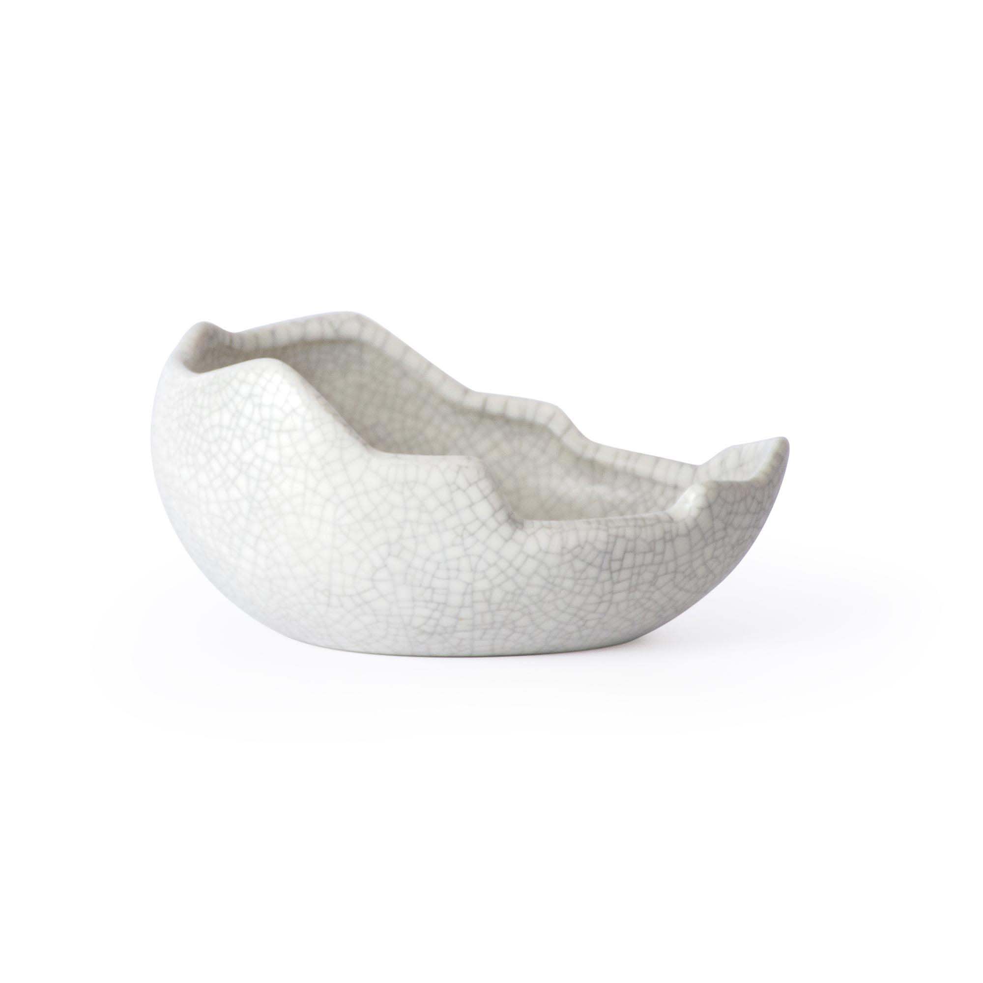 Galapagos Ceramic Egg Dish, Medium | Petco