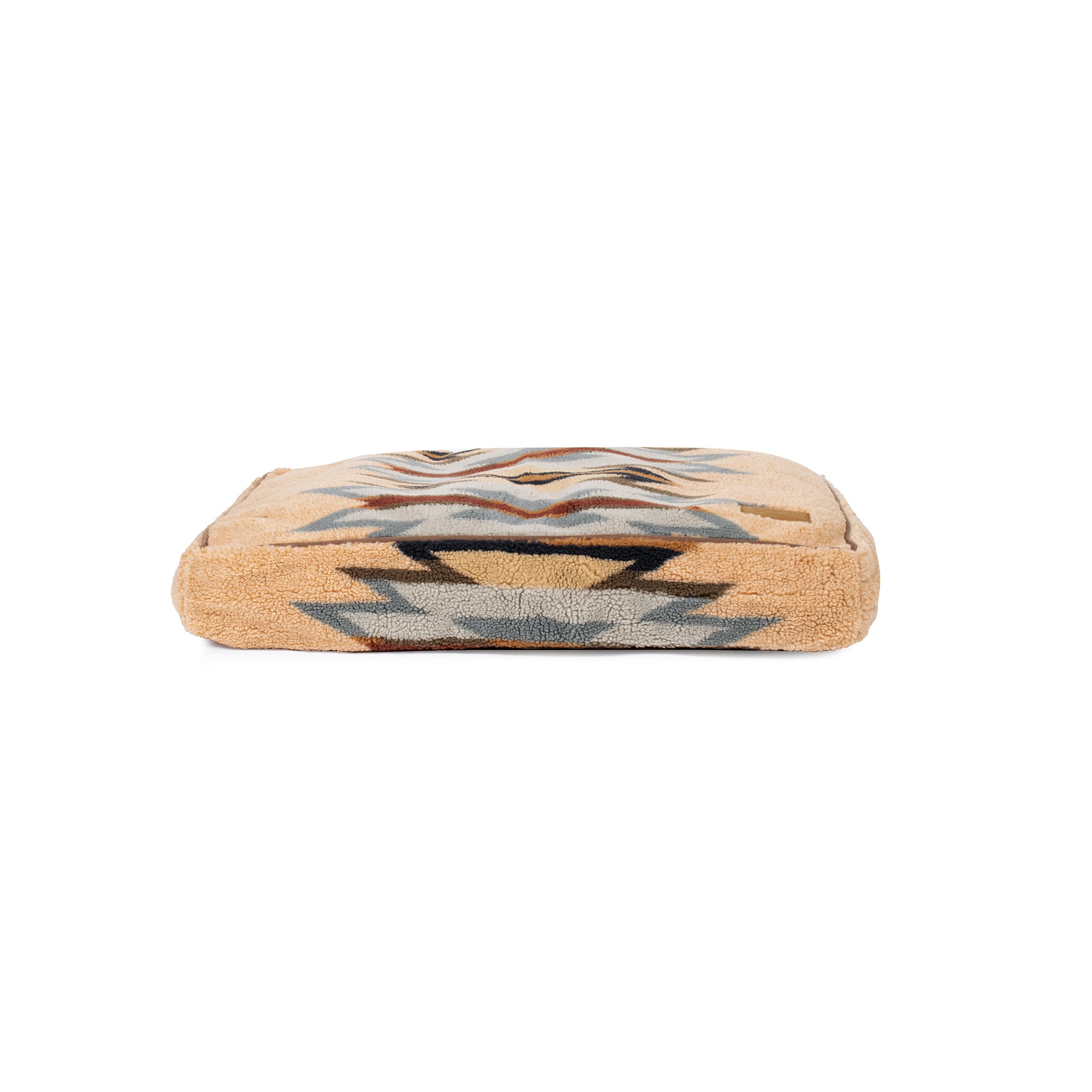 Pendleton Berber Pet Napper, 20" L X 28" W 4", Wyeth Trail Wheat, Small | Petco